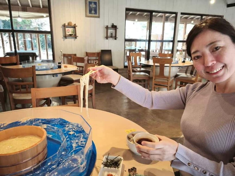 Kumamoto City: Private Castle Tour & Hidden Local Eats - Hidden Local Eateries for a Genuine Taste of Kumamoto