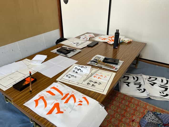 Kyoto: Calligraphy class at Buddhist temple in city center - Who Should Consider This Tour?