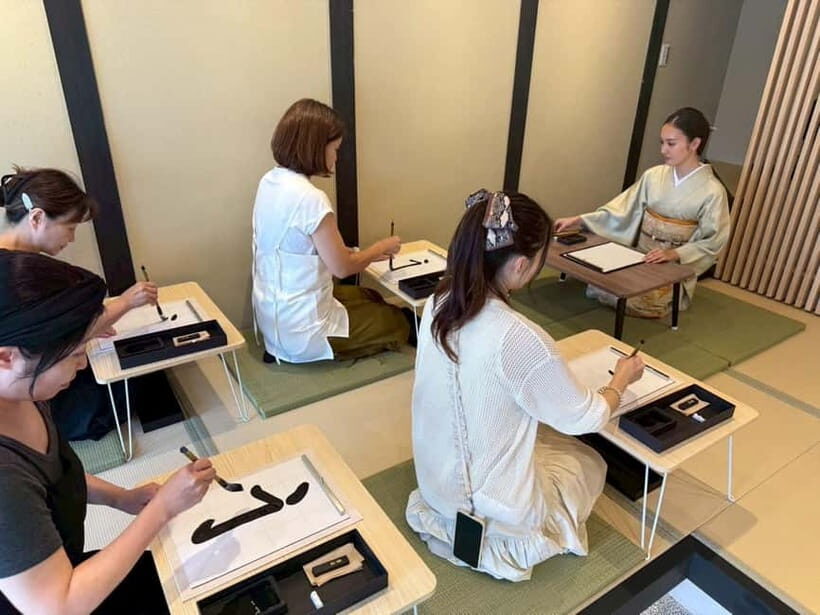 Kyoto: Calligraphy experience (near kiyomizu) - How the Experience Unfolds
