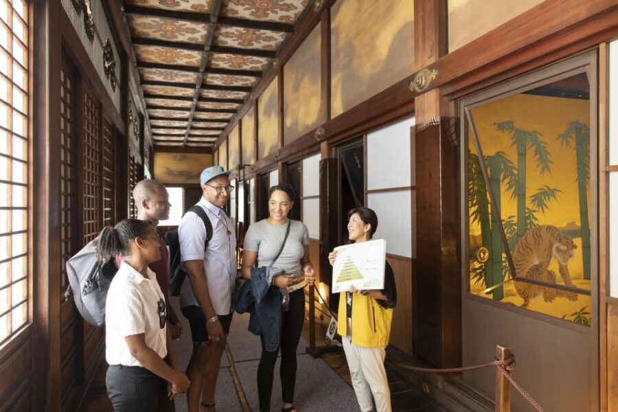 Kyoto: Nijo-jo Castle and Ninomaru Palace Guided Tour - The Value of the Tour