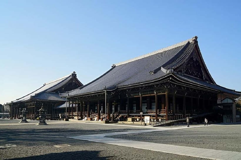 Kyoto: Nishi Honganji, Higashi Honganji, and Ginkakuji Tour - Ginkakuji: The Silver Pavilion and Its Gardens