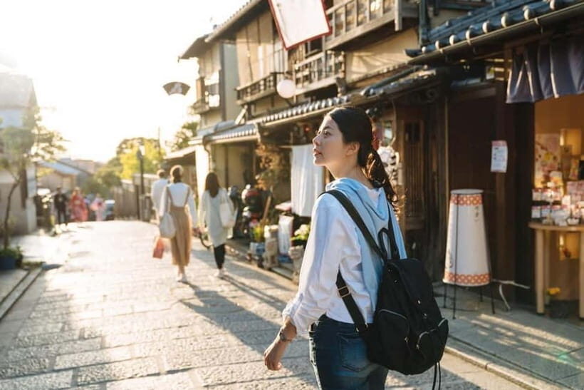 Kyoto Unveiled: Private Tour of Heritage, Beauty & Spirit - Exploring Gion and Maruyama Park