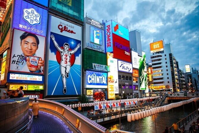 Local Spots!Osaka Walking Tour Osaka Castle Shinsekai and Namba - An Honest Look at the Experience