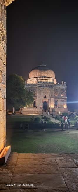 Lodhi garden heritage walk private tour by Guide and Car - FAQs