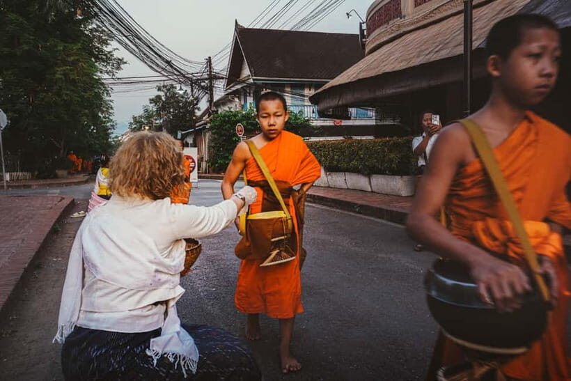 Luang Prabang: Almsgiving Ceremony Offering - Why This Tour Offers Great Value