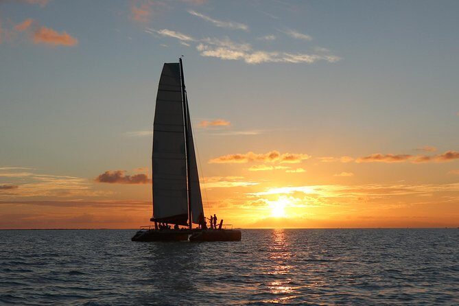 LUXURY Private Catamaran : BORA BORA SUNSET Sailing Experience - The Value of a Private Sunset Catamaran