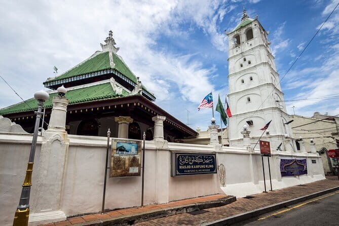 Malacca Historical and Heritage Tour with Professional Tour Guide - The Value of Guided Tours in Malacca