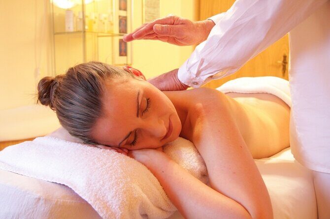 MASSAGE (RELAXATION, DEEP TISSUE, WHOLE BODY, SPORTS ETC) By MALE - Who Should Consider This Experience?