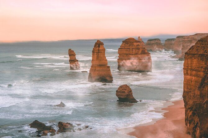 Melbourne: Great Ocean Road Tour with Maxi Highlights in One Day - Split Point Lighthouse: A Historic Landmark