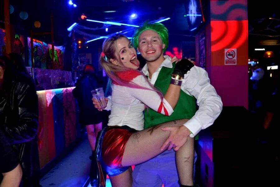 Melbourne: Halloween Bar Crawl/ 5+ Venues, Free Shots & More - Why Would This Tour Suit You?