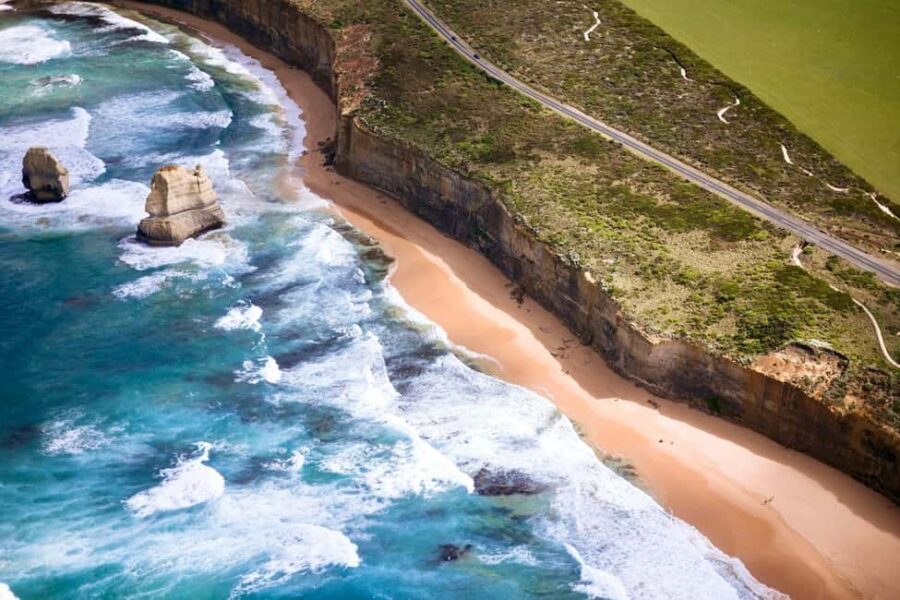 Melbourne: Private Helicopter Flight to the 12 Apostles - The Experience Provider: Rotor One