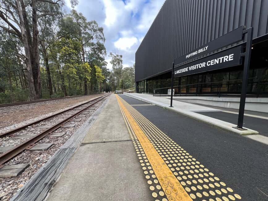 Melbourne: Puffing Billy Steam Train and Philip Island - The Experience in Detail