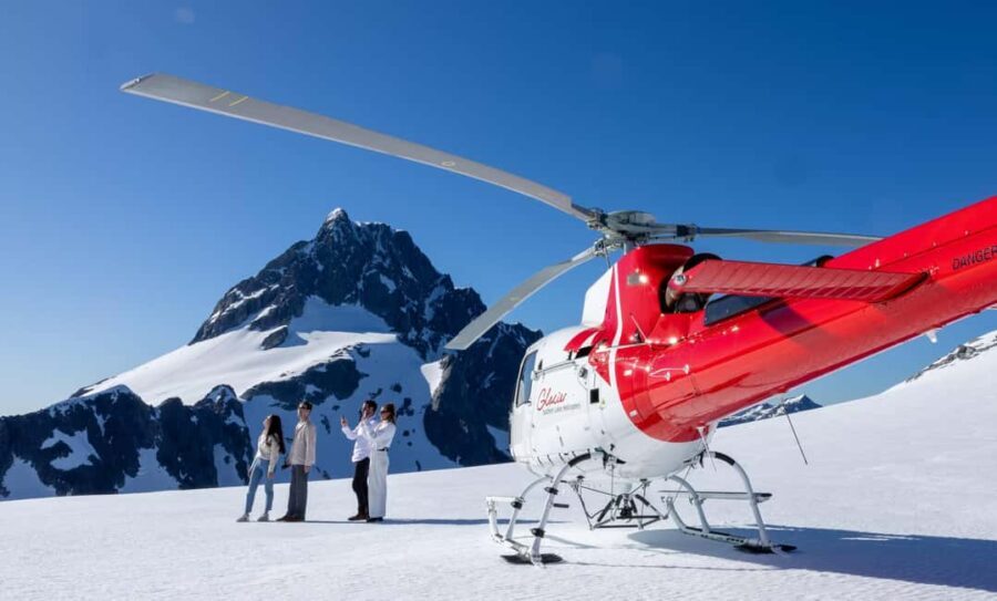 Milford Sound Extended Helicopter Flight & 3 Landings - A Closer Look at the Milford Sound Extended Helicopter Tour