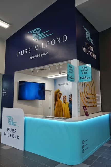 Milford Sound: Waterfalls, Wildlife, and Rainforest Cruise - Waterfalls and Rainforest: Close Encounters