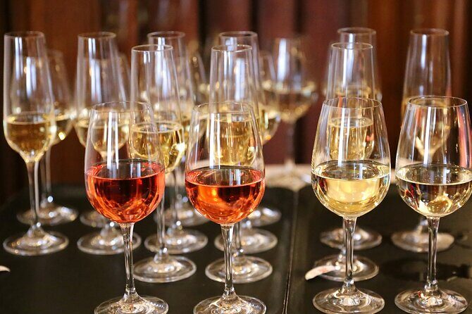 Mornington Peninsula Winery Bus Tour including lunch with a glass of wine - Why This Tour Offers Good Value