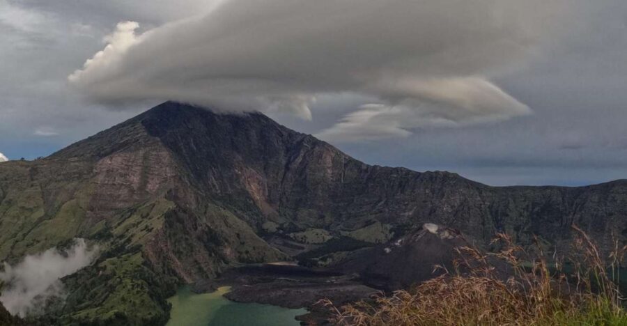 mount rinjani 2 day 1 night to stampol - What’s Included and What to Bring