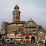 Mumbai Market Walking Tour - Detailed Breakdown of the Itinerary
