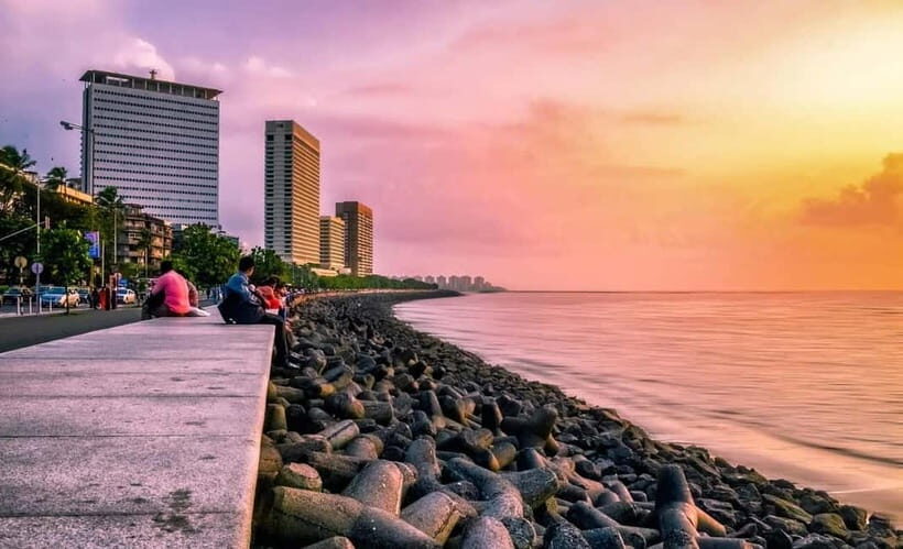 Mumbai : South Bombay Heritage Walking Tour - Detailed Breakdown of the Tour