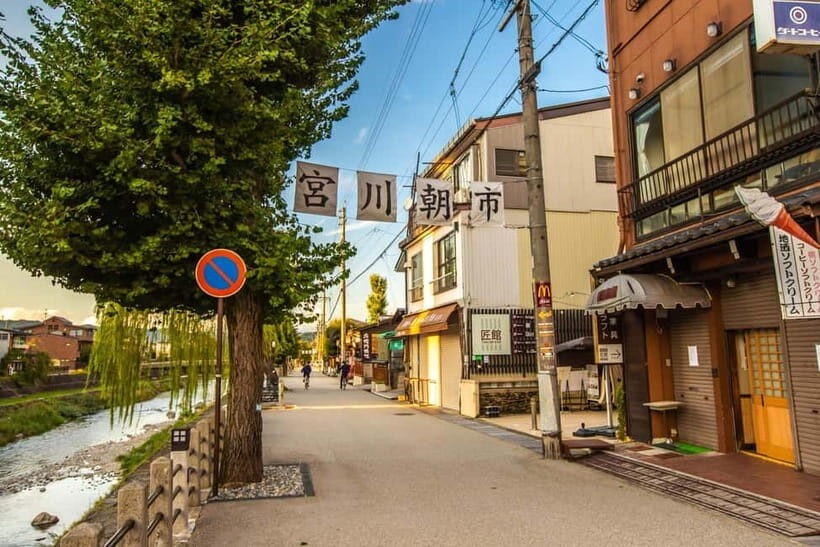 Nagoya: Hida Takayama & Shirakawa-go Tour w/Optional Lunch - The Unique Charm of Shirakawa-go