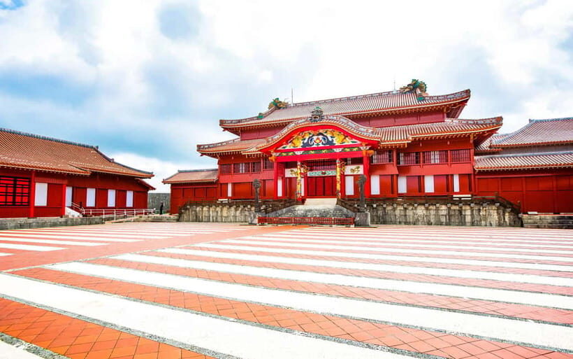 Naha: Okinawa Tour with Shuri Castle and Shikinaen Garden - Exploring the Heart of Okinawa: What the Tour Offers