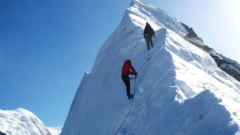 Nepal: Island, Pokalde, and Lobuche Peaks 27-Day Trek - What Makes This Trek Stand Out?