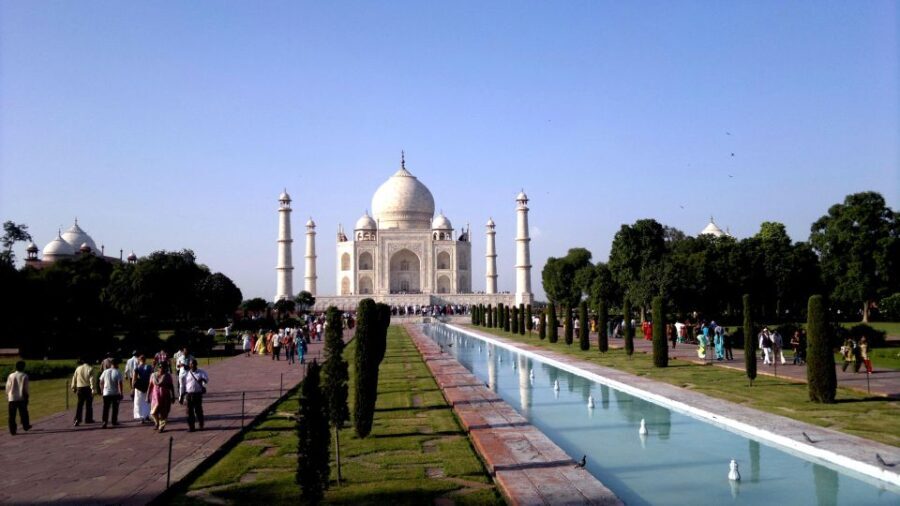 New Delhi: Premier Taj Mahal, Agra Fort & Baby Taj Tour - Transportation and Comfort