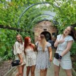 Newcastle: Hunter Valley Wine, Gin, Cheese & Chocolate Tour - Visiting Boutique Wineries