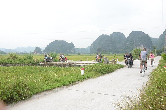 Ninh Binh Motobike Guided Tour Full Day - Snail & Hen Farm: A Rural Cooking and Farming Experience