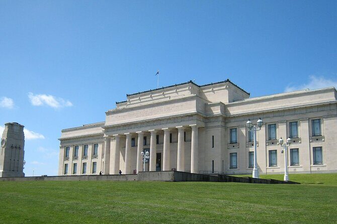 North Island Four-Day Highlights Tour from Auckland - Day 1: Auckland Arrival and Leisure Time