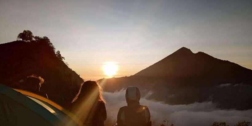 Oke Rinjani 3-Day Trek  Summit - lake - Amazing Views - Why This Trek Offers Good Value