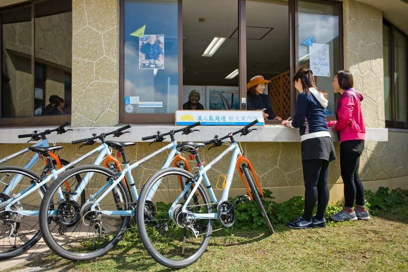 Okinawa: Henza and Hamahiga Islands Guided Bike Tour - Highlights of the Route: From Bridges to Coastlines