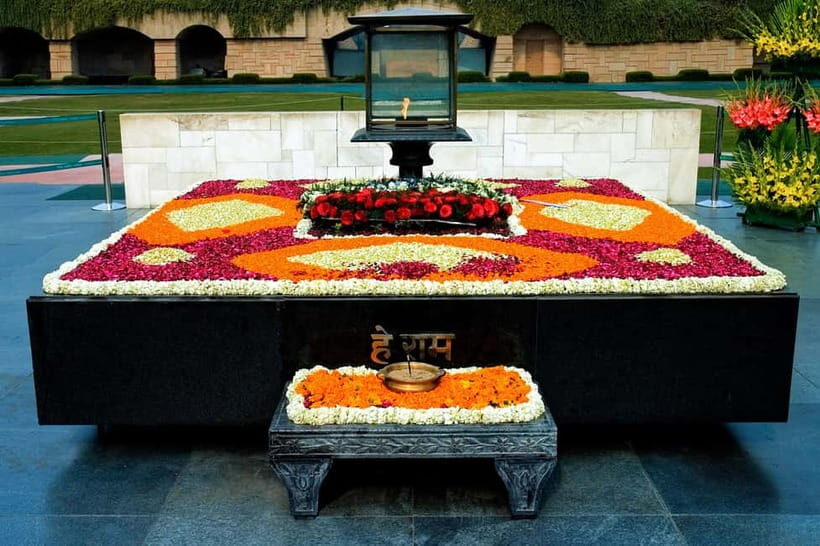 Old and New Delhi City Private Day Tour - 8 Hours - Transition to New Delhi: A Shift in Style and Scale