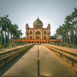 Old & New Delhi Guided Tour with Insightful Slum Experience - Exploring Old Delhis Bustling Heart