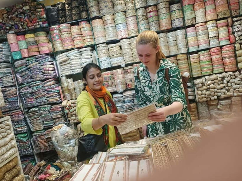 Old & New Delhi Shopping Tour with Female Consultant - Practical Details and What to Expect