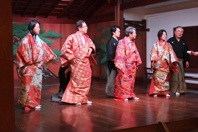 Osaka: Noh Performance with English Subtitles and Workshop - Who Should Consider This Tour?