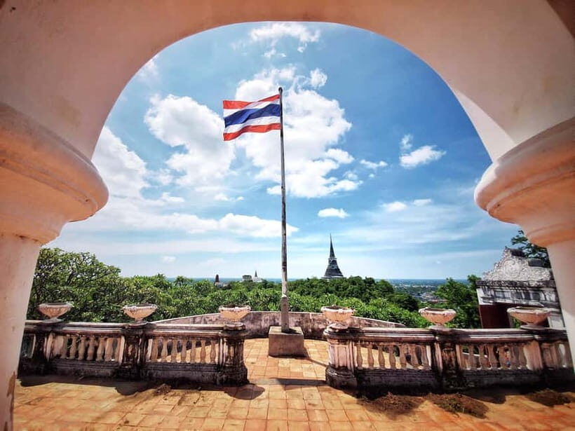 Petchaburi Temples & Royal Palace - small Join Group Tour - Transport, Timing, and Group Size