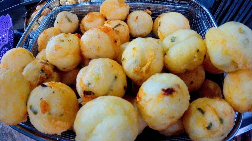 Phnom Penh: Evening Walking To Local Food Spots Only - Why This Tour Offers Good Value