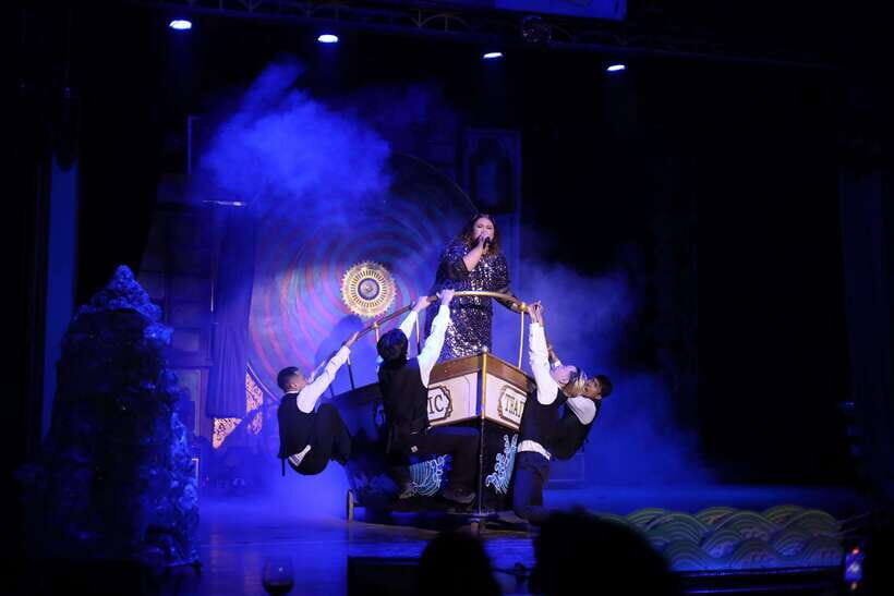 Phuket: Junkyard Theatre Dinner and Show - VIP Ticket - Detailed Breakdown of the Itinerary