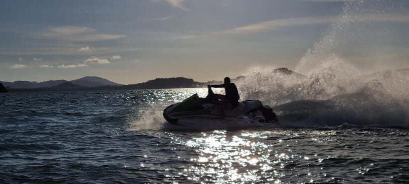 Phuket: Patong Bay Jet Ski Rental with Guide - Why Choose This Experience?