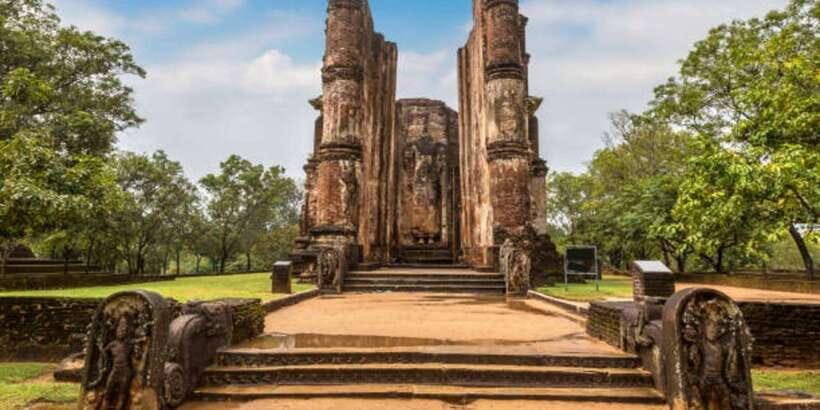 Polonnaruwa Day Tour With Minneriya NP Elephant Safari - What Makes This Tour Special