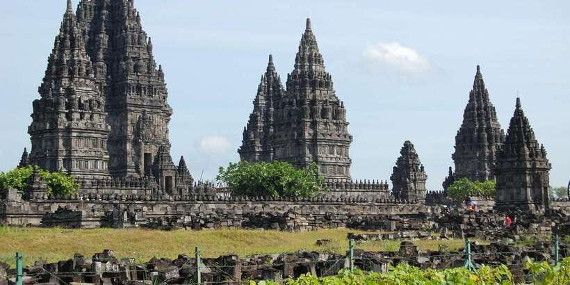 Prambanan, Borobudur Climb Up, & Mendut (Ticket Included) - What to Expect and How to Prepare