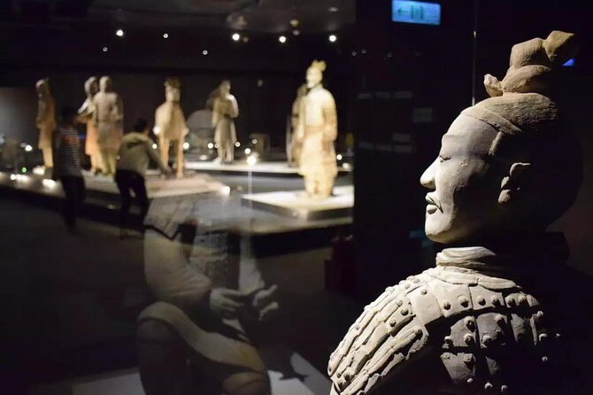 Private 2-Day Xi'an and Chengdu Tour with Hotel Stay - The Itinerary in Detail: What to Expect