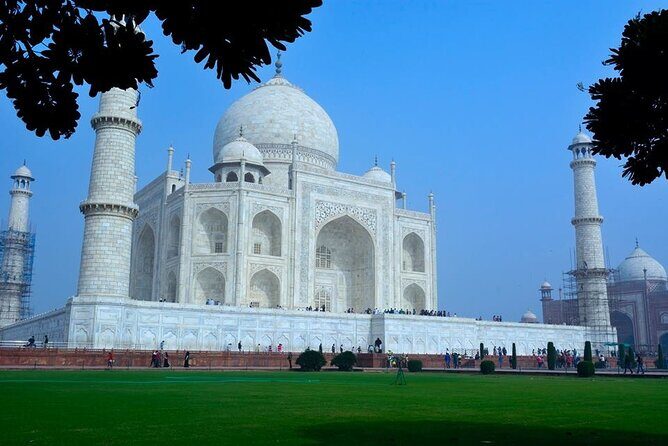 Private car Jaipur to Agra - Who Is This Transfer Best For?