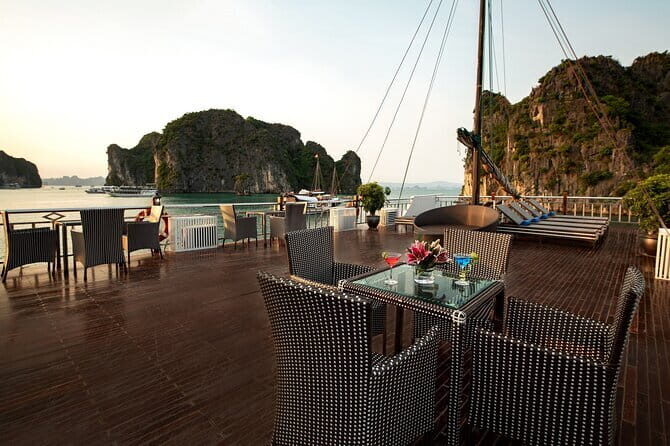 Private cruise 3 Days 2 Nights Tour Experience - Authentic Experiences and Traveler Feedback