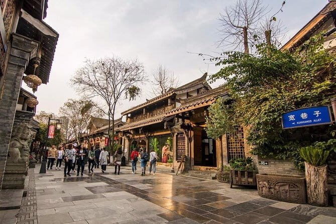 Private Customized Chengdu City Highlights Tour with Hotpot Meal - The Sum Up