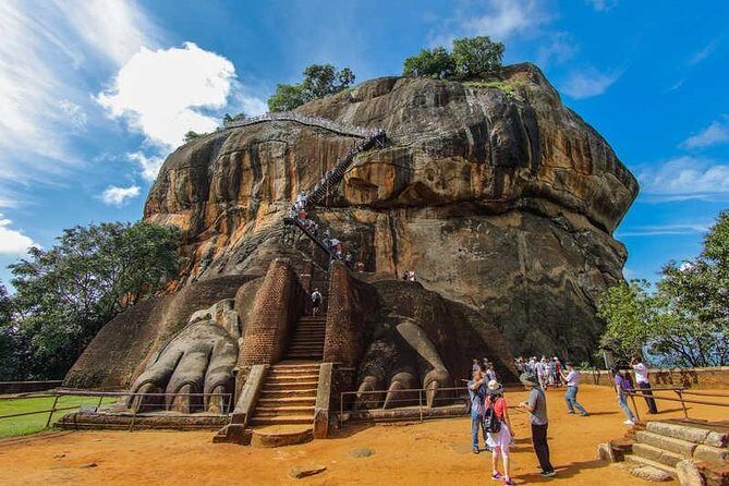 Private Day tour Sigiriya and Dambulla - Authenticity and Traveler Feedback