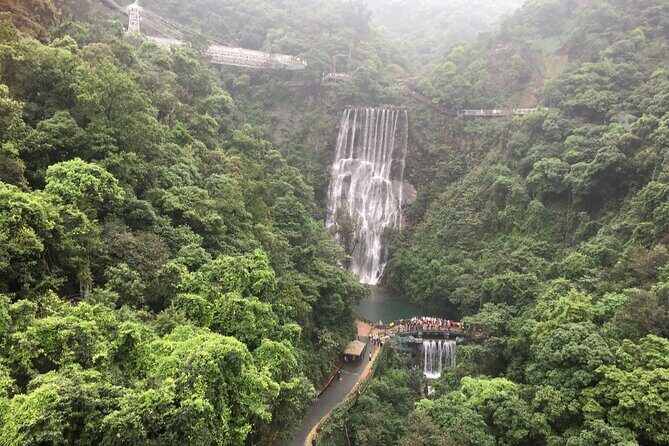 Private Day Tour to Gulong Canyon and Cave Fairland from Guangzhou - The Value of the Tour