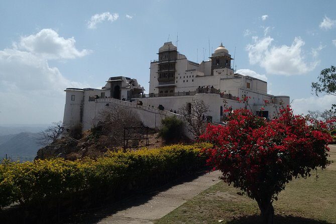 Private Day Tour: Udaipur to Sajjangarh fort (Monsoon Palace) - Exploring the Sajjangarh Fort (Monsoon Palace)