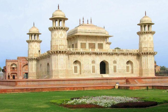 Private Day Trip of Taj Mahal and Agra Fort with Lunch from Delhi - What’s Included and What You Should Know