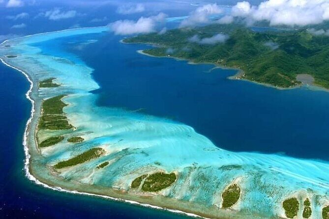 Private flight, in a light plane over the Polynesian motus from Raiatea - The Practical Side: Logistics and Booking